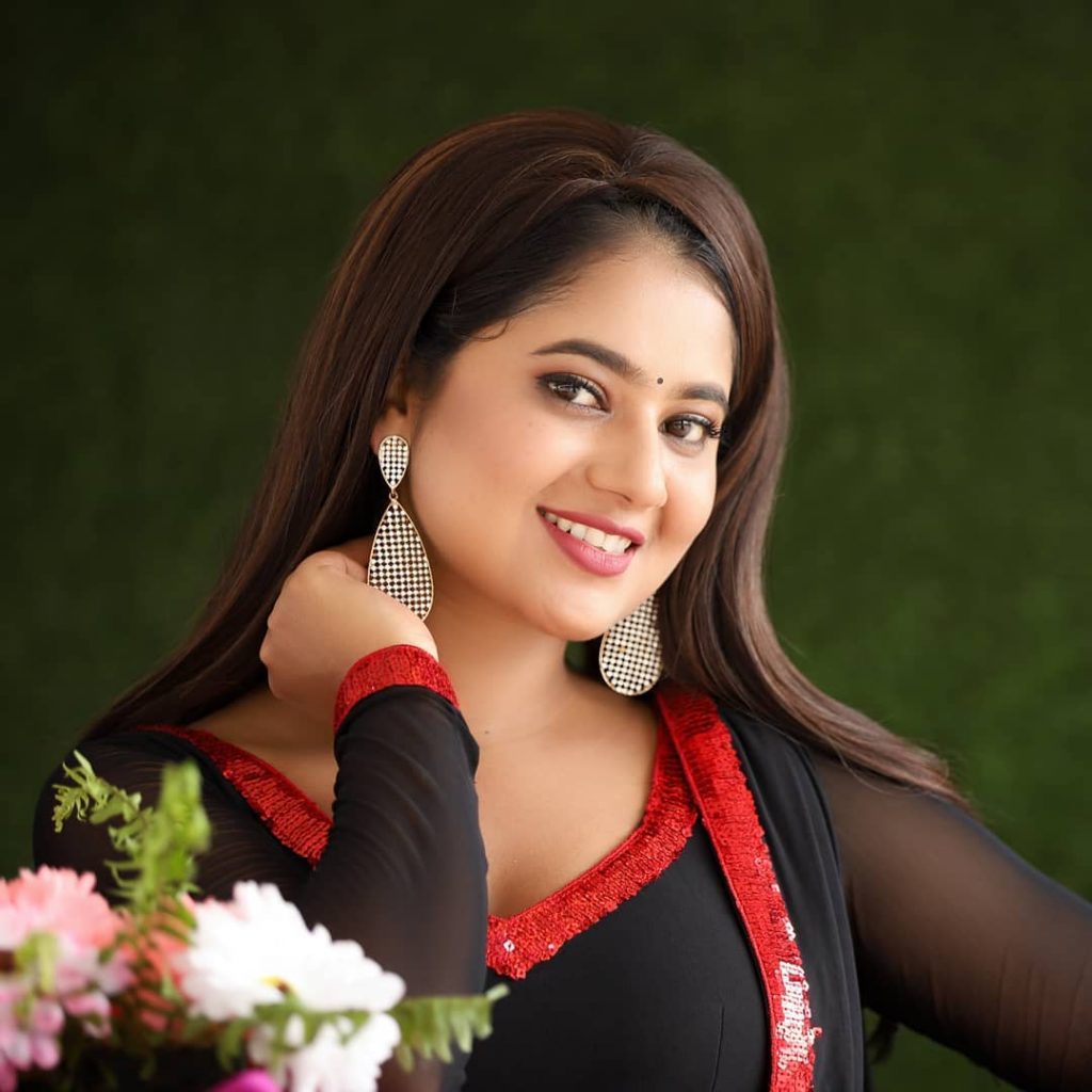 Keki Adhikari Full Biography, Age, Height, Education, Films